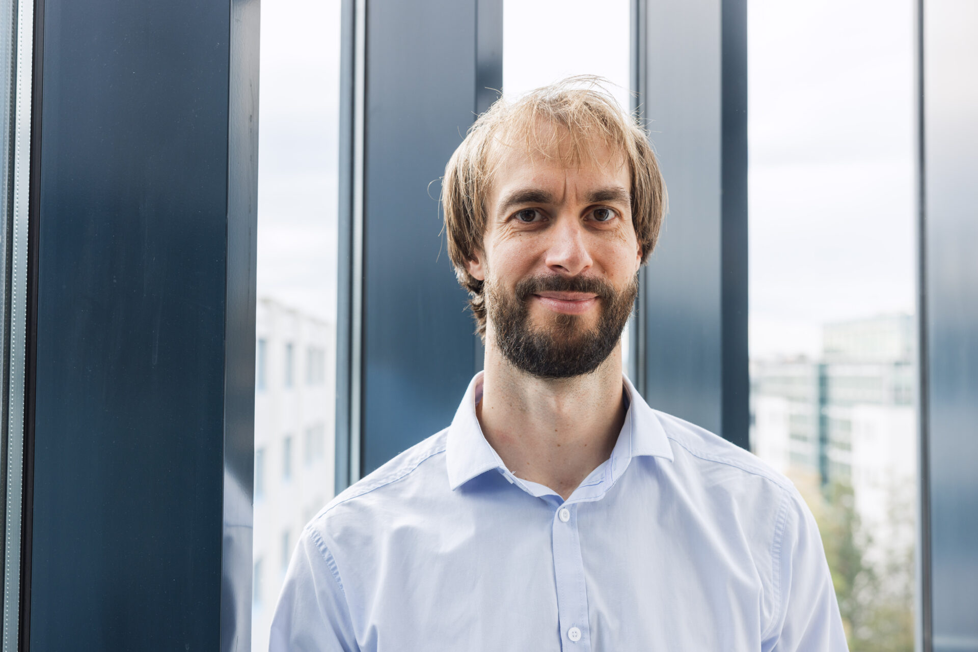 Dr. Tim Menzen erhält DPhG-Preis zur Förderung der Arzneimittelqualität ...